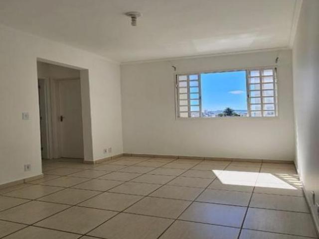 Apartamento para venda em Vila Pelicano de 45.00m² com 2 Quartos e 1 Garagem
