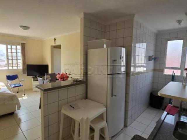 Apartamento para venda em Vila Pelicano de 47.00m² com 2 Quartos e 1 Garagem