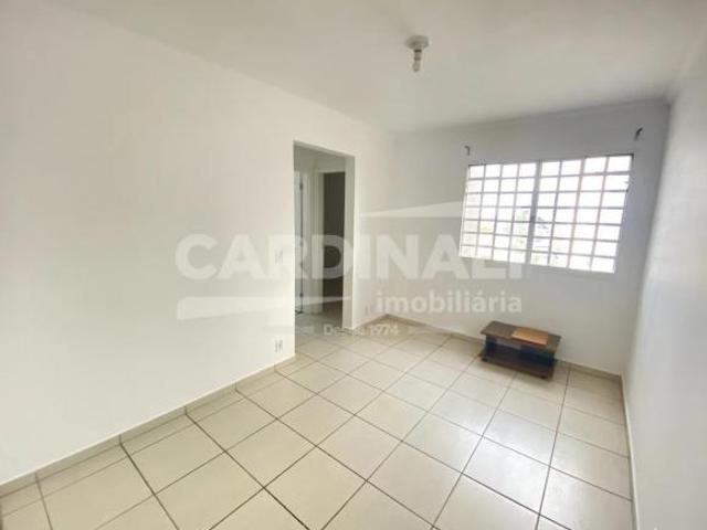 Apartamento para venda em Vila Pelicano de 47.00m² com 2 Quartos e 1 Garagem