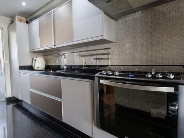 Apartamento para venda em Vila Romana com 4 quartos, sendo 3 suítes, 177m²