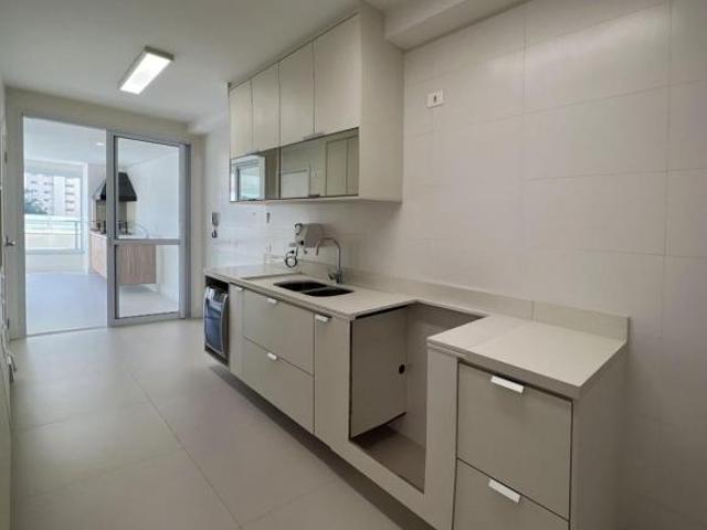 Apartamento para venda em Vila Romana com 4 quartos, sendo 4 suítes, 189m²