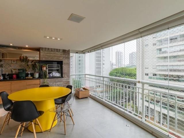 Apartamento para venda em Vila Romana em São Paulo São Paulo de 184.00m² com 3 Quartos, 3 Suítes e 3 Garagens