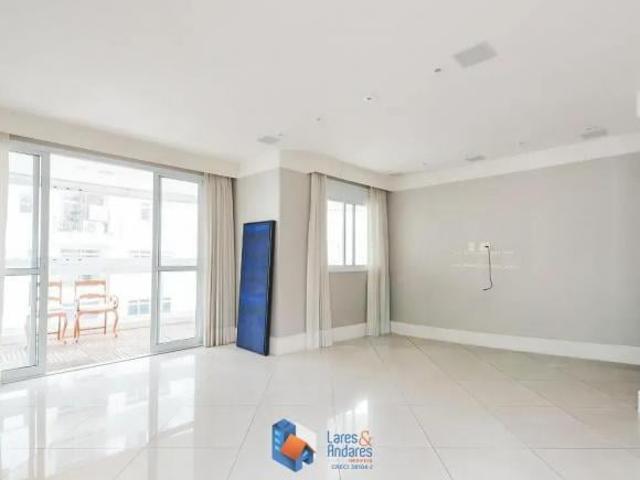 Apartamento para venda em Vila Uberabinha com 3 quartos, sendo 3 suítes, 124m²