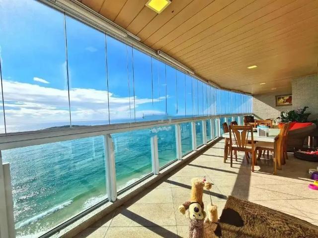 Apartamento para Venda em Vila Velha/ES Praia de Itaparica 4 Quartos