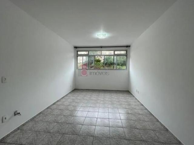 Apartamento para venda em Vila Vianelo de 114.00m² com 3 Quartos, 1 Suite e 2 Garagens