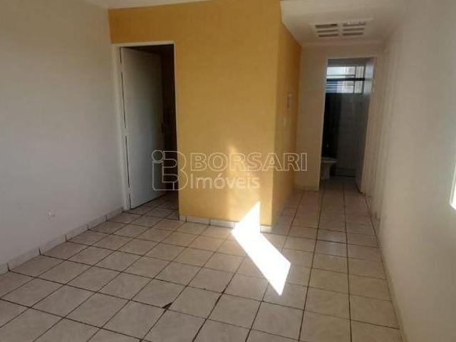 Apartamento para venda em Vila Xavier de 46.00m² com 2 Quartos e 1 Garagem