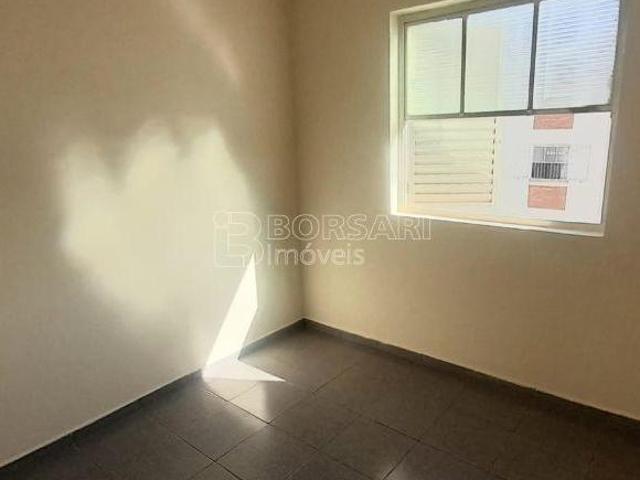 Apartamento para venda em Vila Xavier de 45.00m² com 2 Quartos e 1 Garagem
