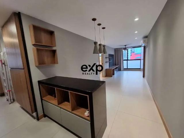 Apartamento para Venda em Vitória/ES Praia do Canto 2 Quartos