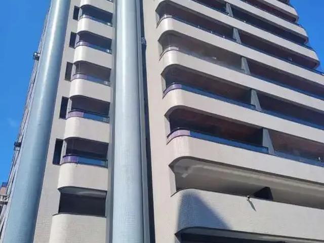 Apartamento para Venda em Volta Redonda/RJ Aterrado 4 Quartos