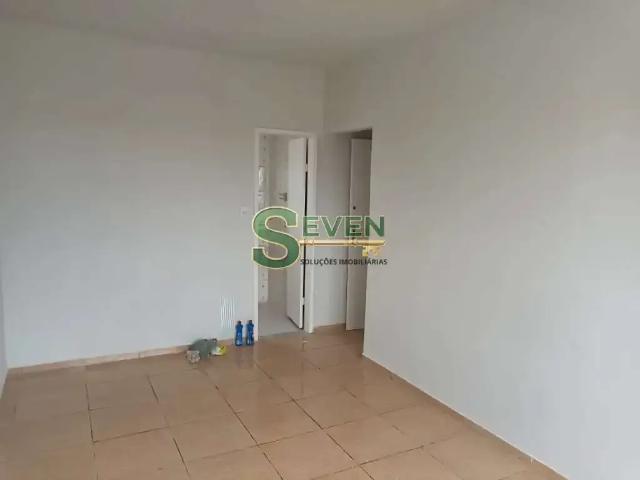 Apartamento para Venda em Volta Redonda/RJ São João 3 Quartos