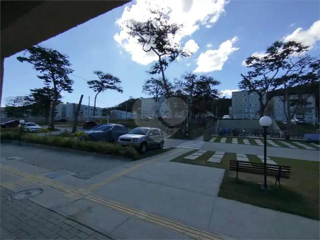 Apartamento para Venda em Volta Redonda/RJ São Luís 2 Quartos
