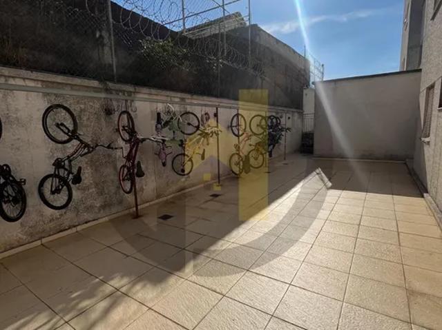 Apartamento para venda possui 50 metros quadrados com 2 quartos