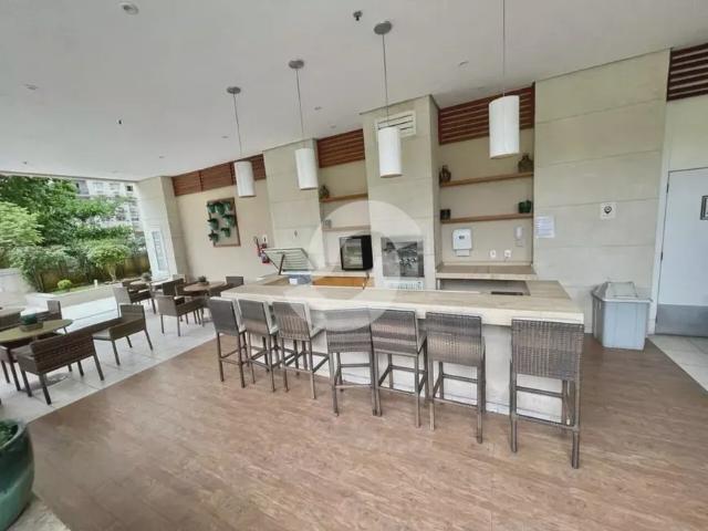 Apartamento para venda possui 60 metros quadrados com 2 quartos em Centro Niterói RJ