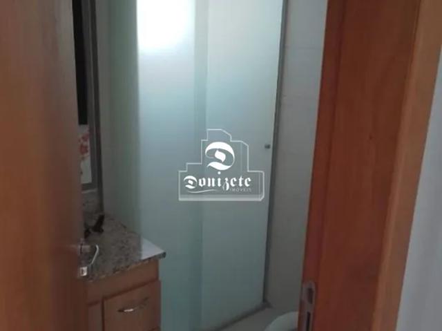 Apartamento para venda possui 73 metros quadrados com 3 quartos em Jardim Santo André SP