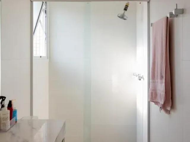 Apartamento para venda possui 80 metros quadrados com 2 quartos