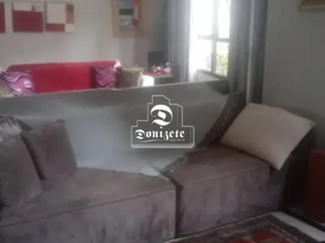 Apartamento para venda possui 98 metros quadrados com 3 quartos em Jardim Santo André SP