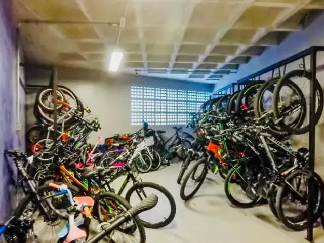 Apartamento para venda possui 100 metros quadrados com 3 quartos 1 suíte 2 vagas em Vila Mariana