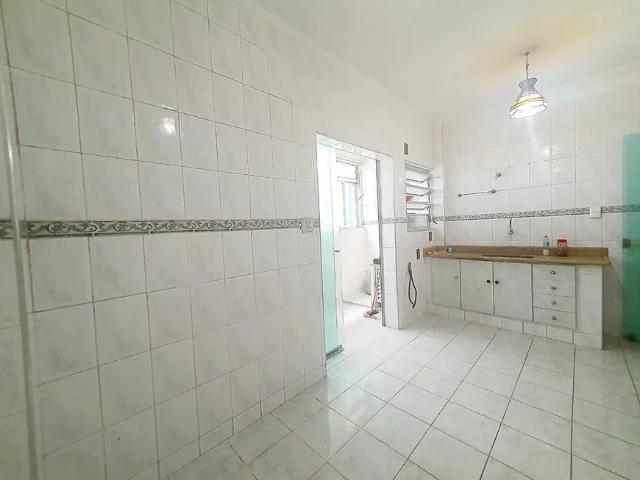 Apartamento para venda possui 102 metros quadrados com 2 quartos em Boqueirão Santos SP