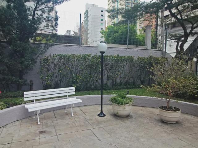 Apartamento para venda possui 150 metros quadrados com 3 quartos em Jardim Paulista São Paulo SP
