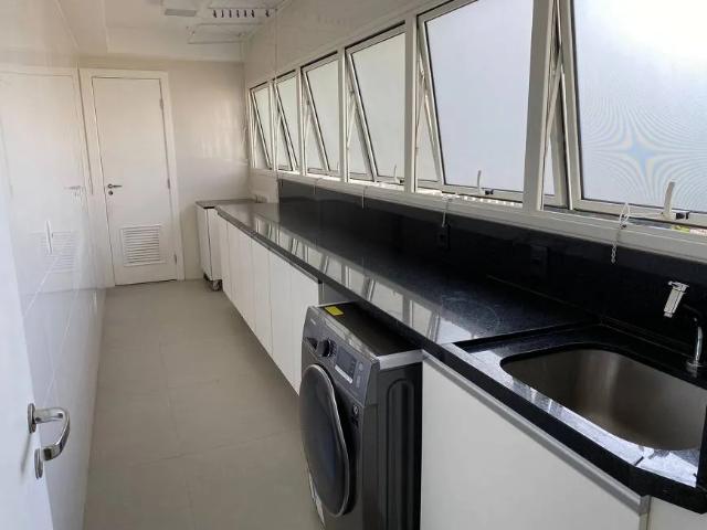 Apartamento para venda possui 162 metros quadrados com 3 quartos em Vila Mariana São Paulo SP