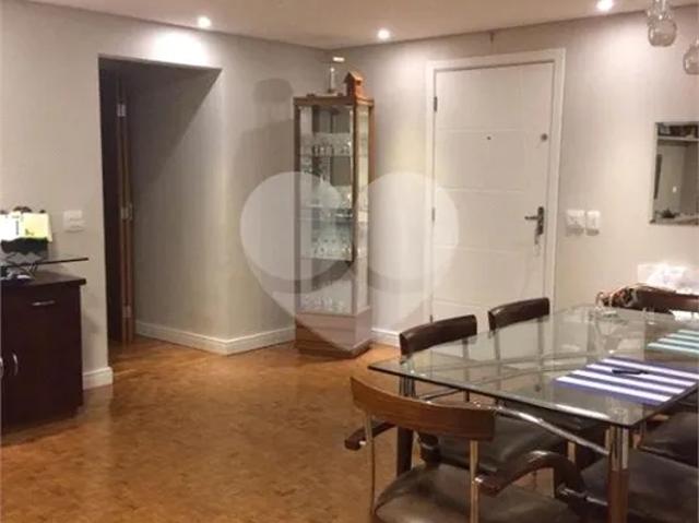 Apartamento para venda possui 180 metros quadrados com 4 quartos em Cerqueira César São Paulo SP