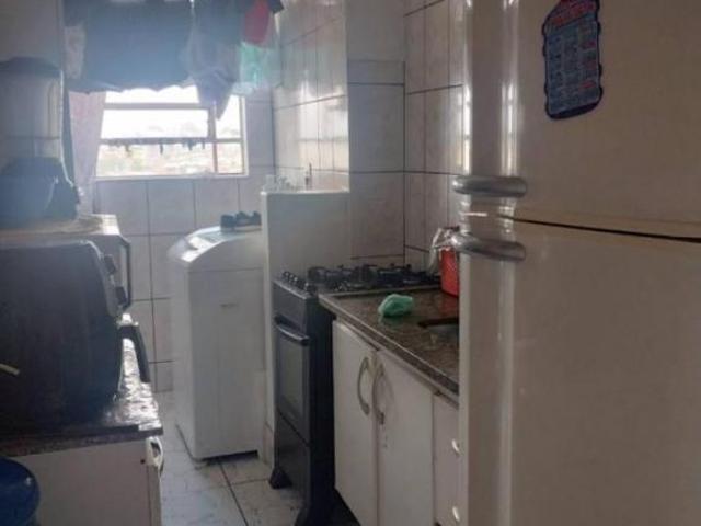 Apartamento para Venda por R$165.000,00 e Aluguel á R$1.300,00/Mês com 60m², 2 dormitórios, 1 vaga e