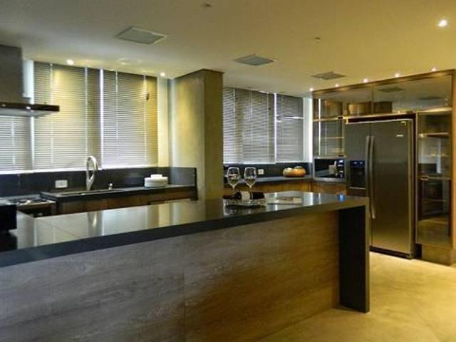 Apartamento para Venda por R$1.063.000,00 com 160m², 2 vagas, 2 suites e 4 dormitórios Morumbi, Sã