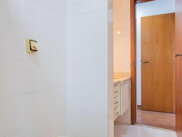 Apartamento para Venda por R$1.273.000,00 com 184m², 3 vagas, 2 suites e 5 banheiros Aclimação, Sã