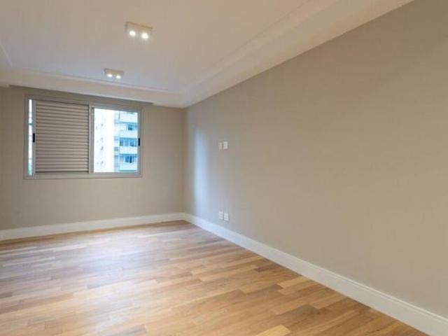Apartamento para Venda por R$1.945.000,00 com 153m², 2 vagas, 1 suite e 3 banheiros Higienopolis