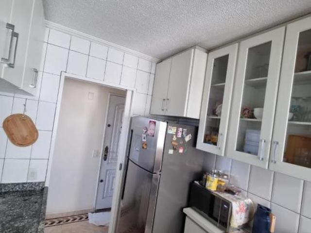 Apartamento para Venda por R$250.000,00 com 55m², 3 dormitórios, 1 vaga e 1 banheiro Cidade líder