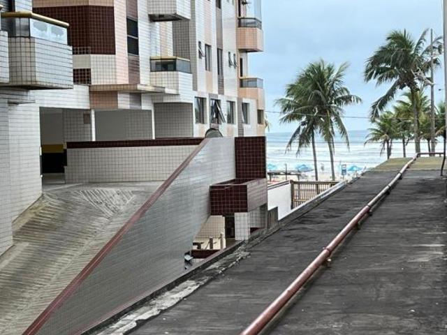 Apartamento para Venda por R$220.000,00 com 42m², 1 dormitório, 1 vaga e 1 banheiro Vila mirim, Pr