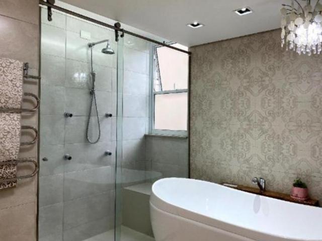 Apartamento para Venda por R$2.300.000,00 com 221m², 1 sala, 5 banheiros e 3 vagas Santa cecilia