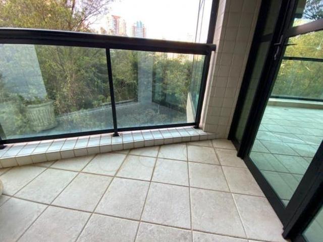 Apartamento para Venda por R$2.765.000,00 com 208m², 4 vagas, 4 suites e 6 banheiros Panamby, São