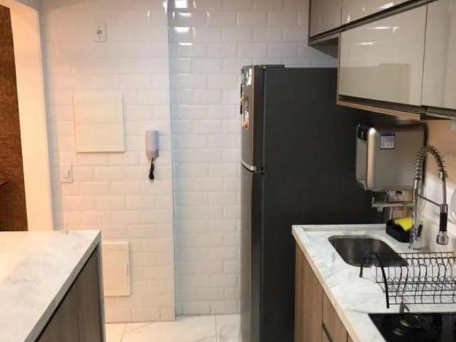 Apartamento para Venda por R$765.000,00 com 98m², 2 vagas, 1 suite e 4 banheiros Cambuci, São paul