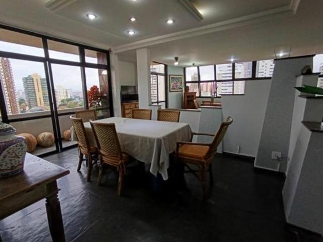 Apartamento para Venda por R$795.000,00 com 330m², 4 dormitórios, 2 suites e 3 vagas Rudge ramos
