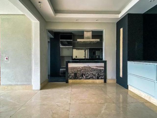 Apartamento para Venda por R$880.000,00 com 78m², 2 dormitórios, 1 suite e 3 vagas Dezoito do fort
