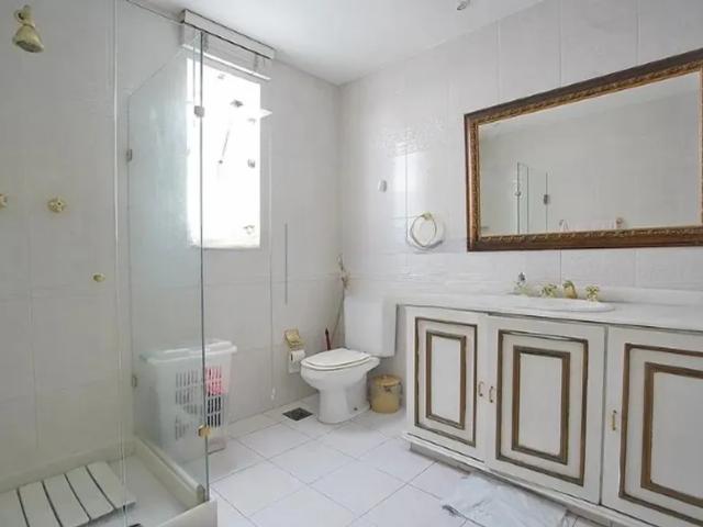 Apartamento para venda tem 400 metros quadrados com 4 quartos em Copacabana Rio de Janeiro RJ