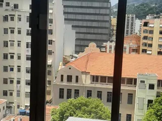 Apartamento para venda tem 40 metros quadrados com 1 quarto em Centro Rio de Janeiro RJ