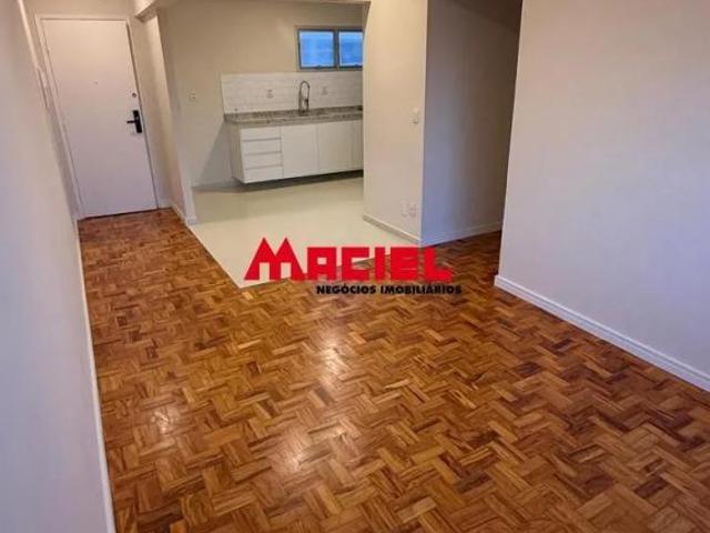 Apartamento para venda tem 71 metros quadrados com 2 quartos sendo 1 suíte na Vila Adyanna