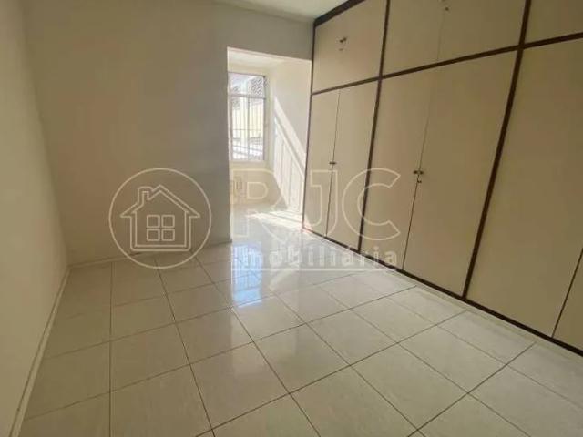 Apartamento para venda tem 107 metros quadrados com 3 quartos em Maracanã Rio de Janeiro RJ