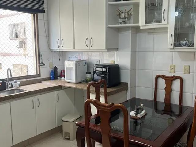 Apartamento para venda tem 240 metros quadrados com 3 quartos em Setor Bueno Goiânia Goiás