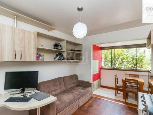 Apartamento para Venda 43m², semi mobiliado, 1 dormitório, churrasqueira e 1 v