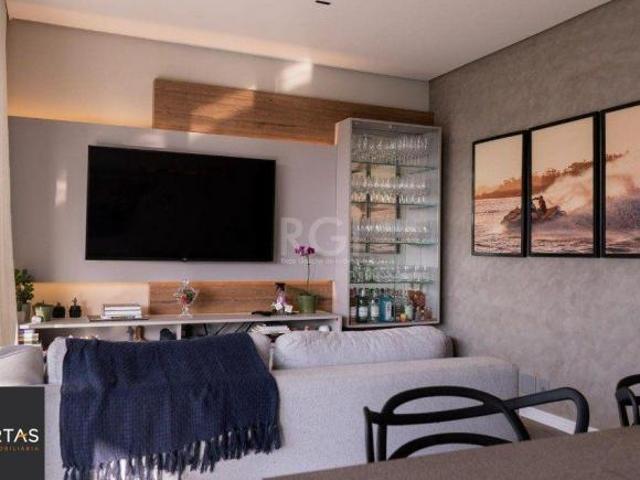 Apartamento para Venda 81.57m², 2 dormitórios, sendo 1 suites, 2 vagas Centr