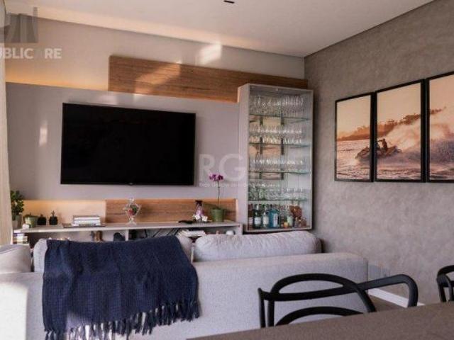 Apartamento para Venda 81.57m², 2 dormitórios, sendo 1 suites, 2 vagas Centr