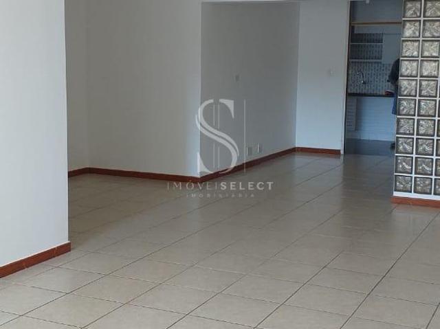 Apartamento para Venda/Aluguel com 3 quartos, 156 m² por R$ 2.700.000