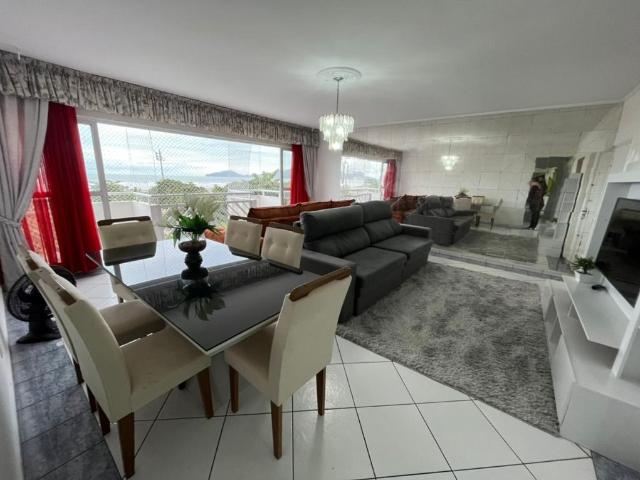 Apartamento para Venda/Aluguel com 3 quartos, 163 m² por R$ 1.960.000