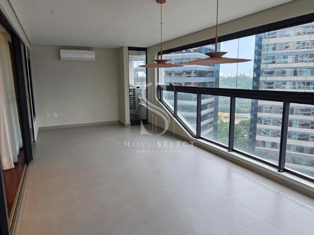 Apartamento para Venda/Aluguel com 3 quartos, 162 m² por R$ 3.750.000