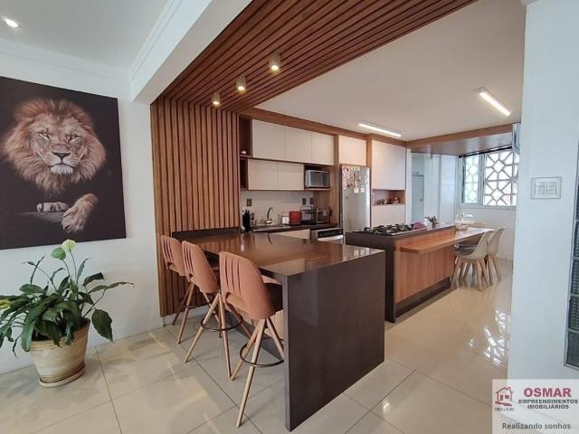 Apartamento para Venda/Aluguel com 3 quartos, 175 m² por R$ 1.600.000
