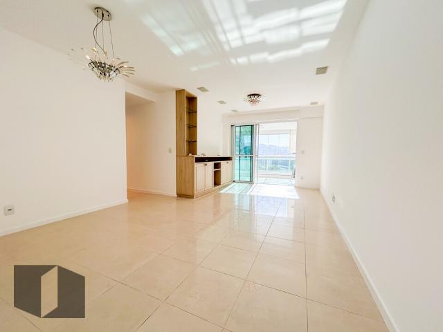 Apartamento para Venda/Aluguel com 3 quartos, 112 m² por R$ 1.990.000
