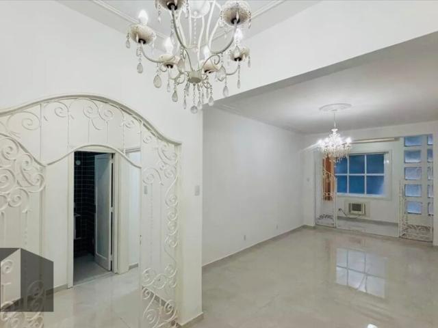 Apartamento para Venda/Aluguel com 3 quartos, 121 m² por R$ 1.350.000